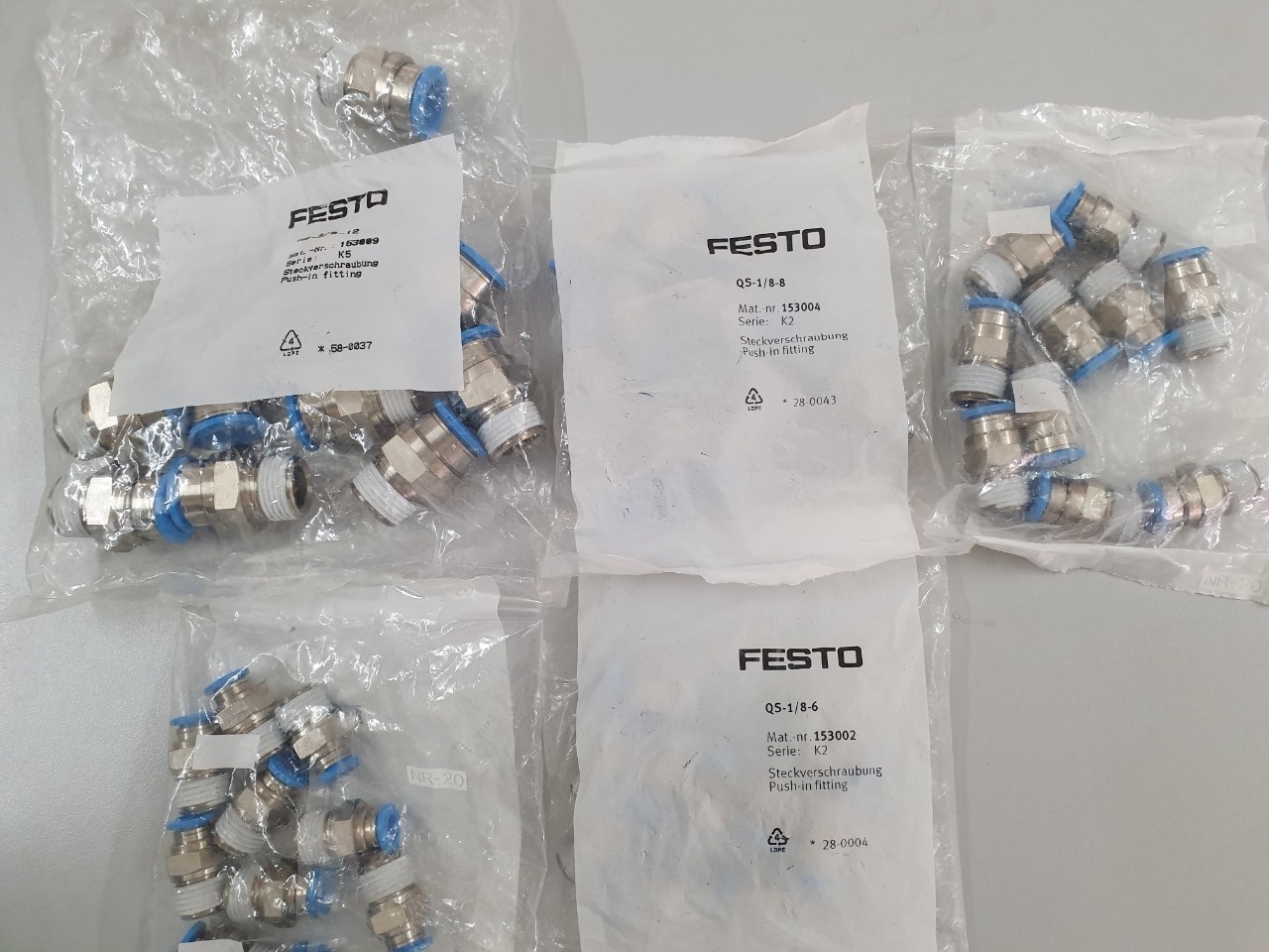 Đầu nối nhanh Festo Fitting QS-1/8-6